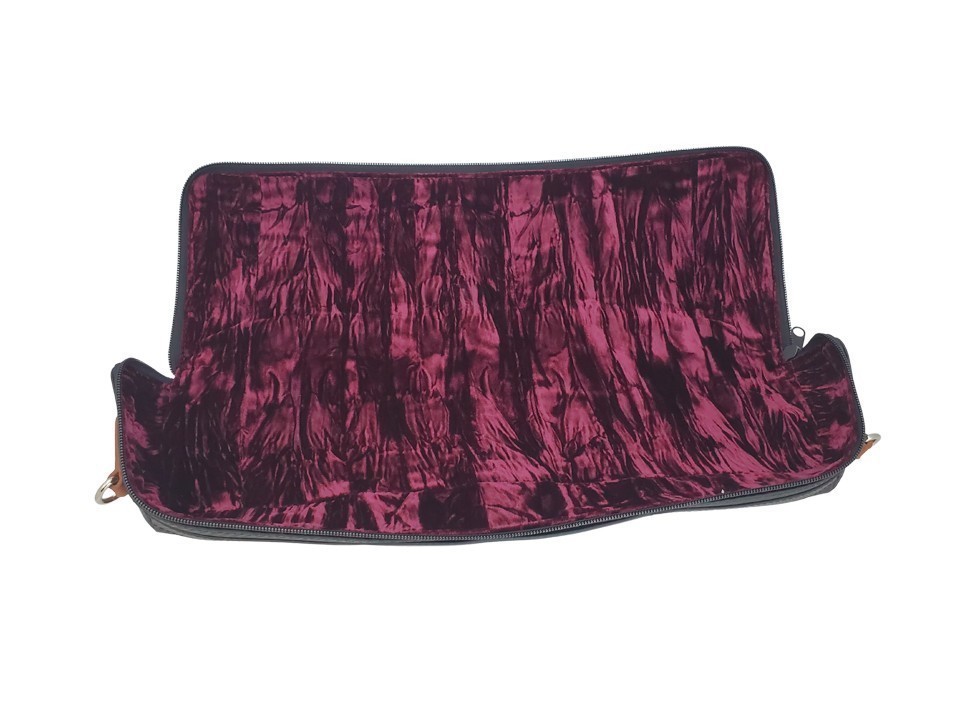 Wiseman Carbon Leather Flute Case Cover > Carolyn Nussbaum Music Company